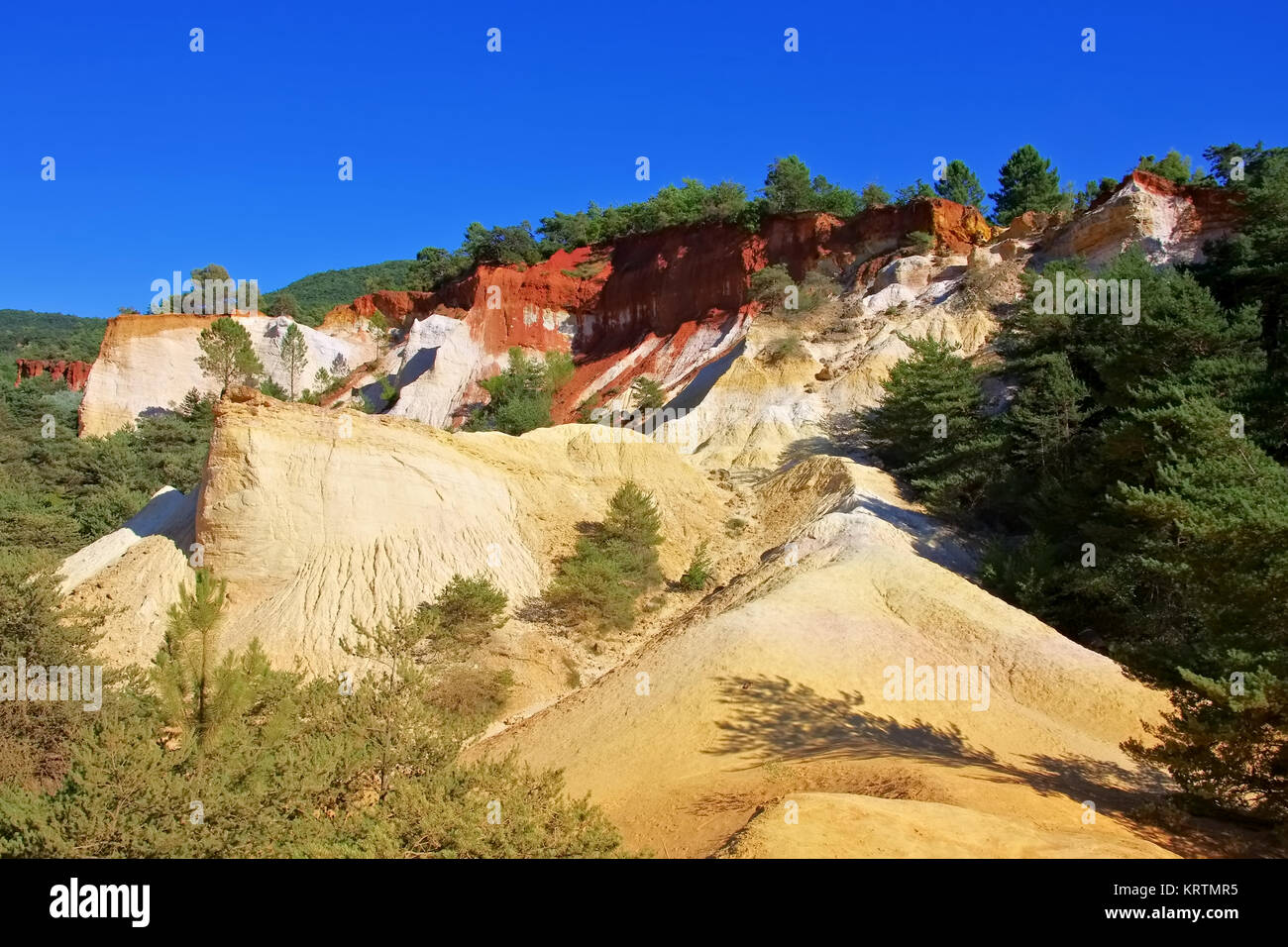 Rustrel Ockerfelsen - Rustrel Colorado, Ochre, Luberon, Provence ...