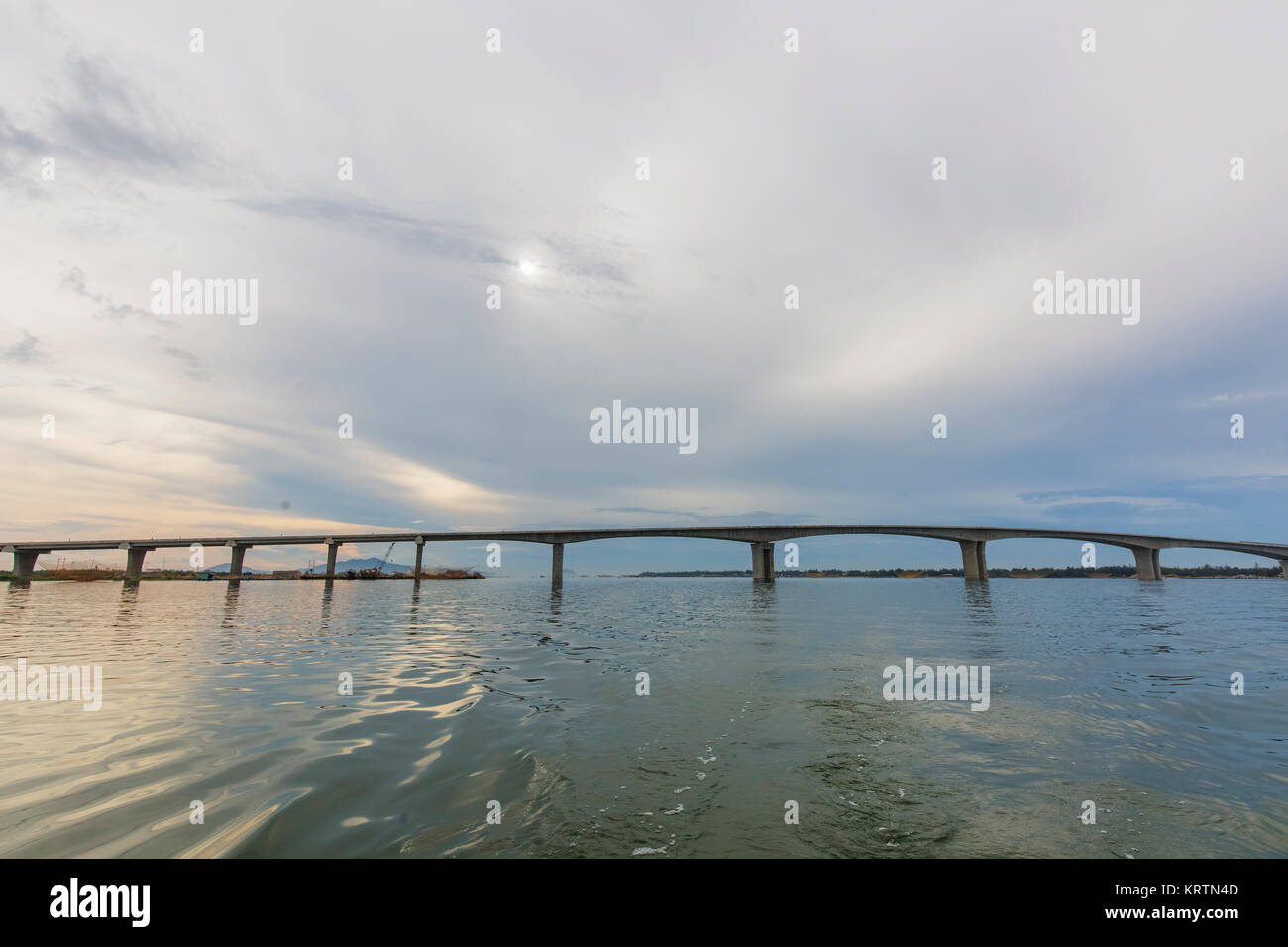 Cua dai bridge hi-res stock photography and images - Alamy