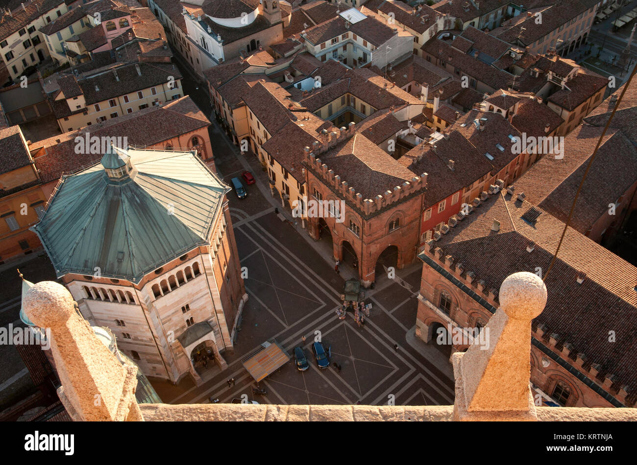 The Cathedral of Cremona (Italy Stock Photo - Alamy