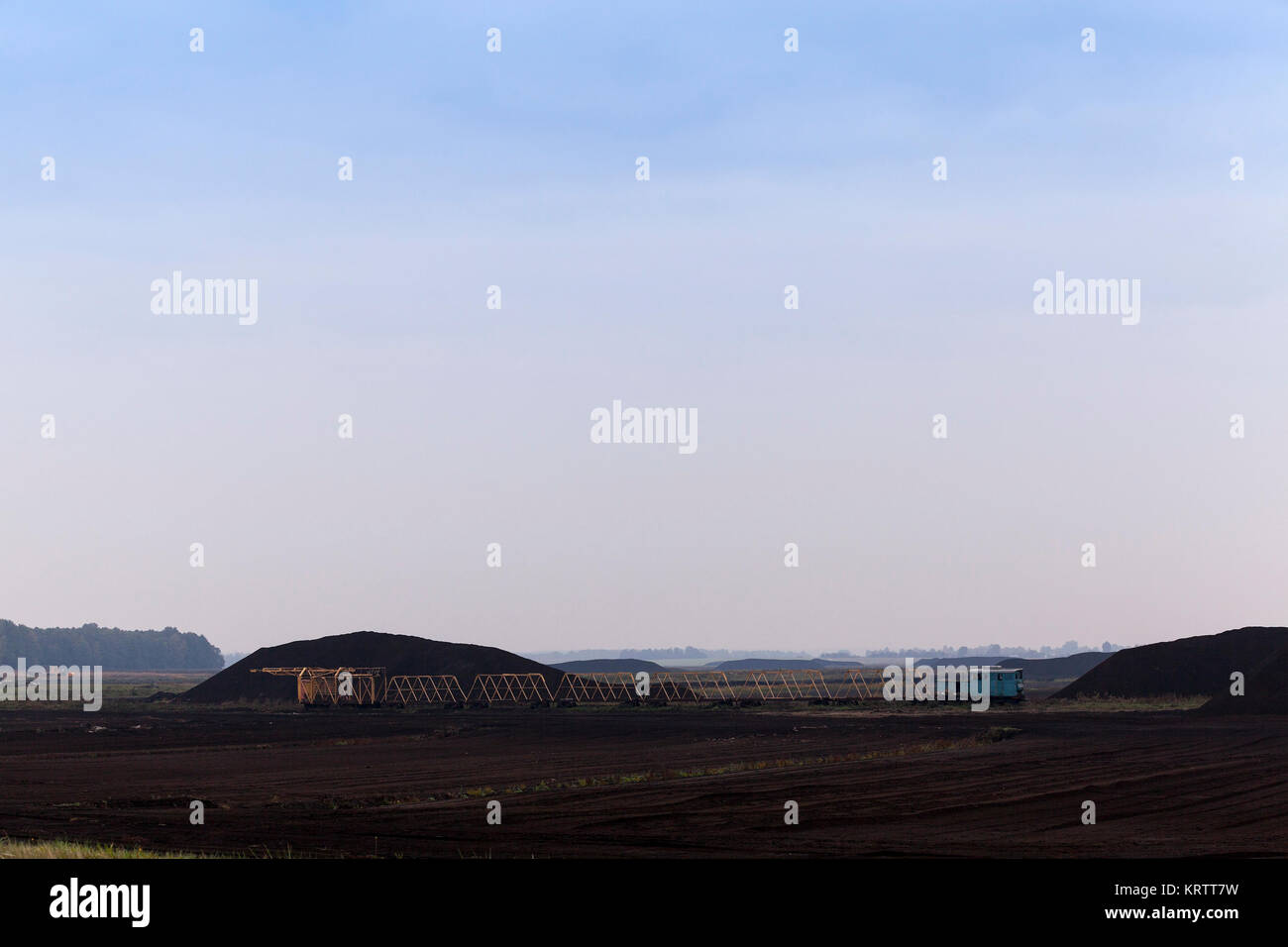extraction of peat Stock Photo - Alamy