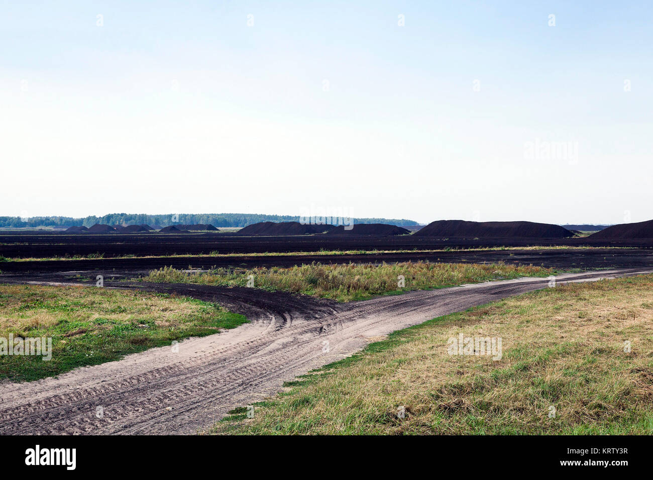 extraction of peat Stock Photo - Alamy