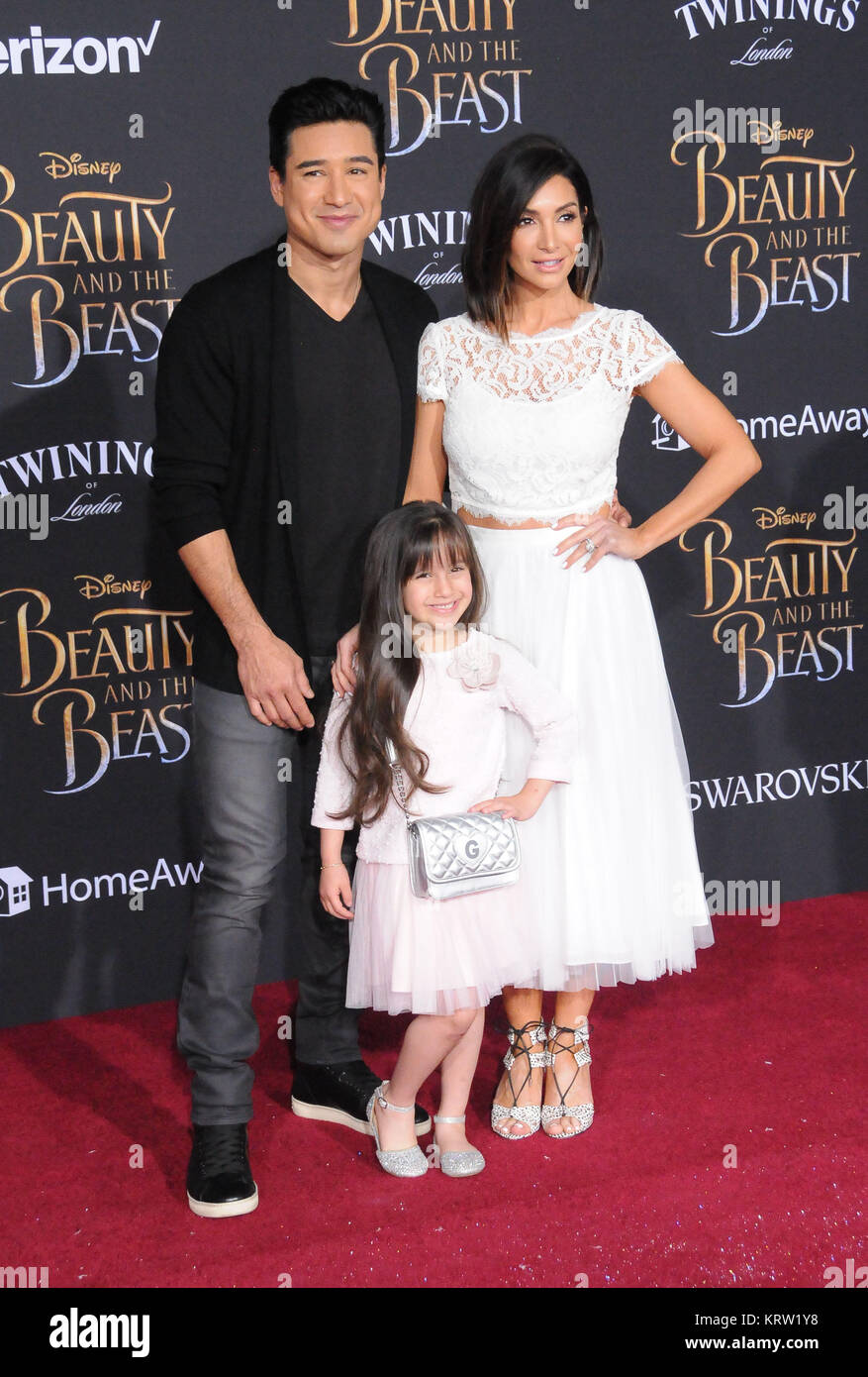 HOLLYWOOD, CA - MARCH 2: (L-R) TV personality Mario Lopez, daughter Gia ...