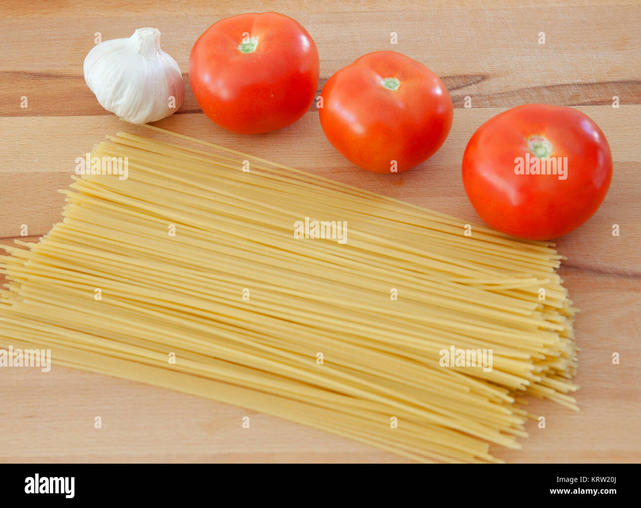 Ingredients to make a delicious plate of pasta Stock Photo - Alamy