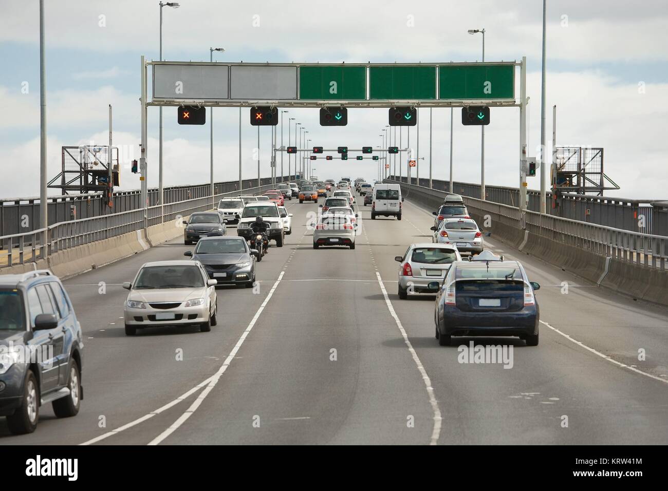 Highway with low traffic Stock Photo - Alamy