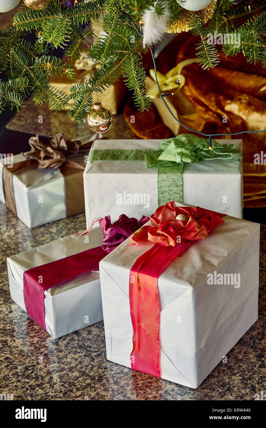 Christmas Tree And Presents Stock Photo - Alamy