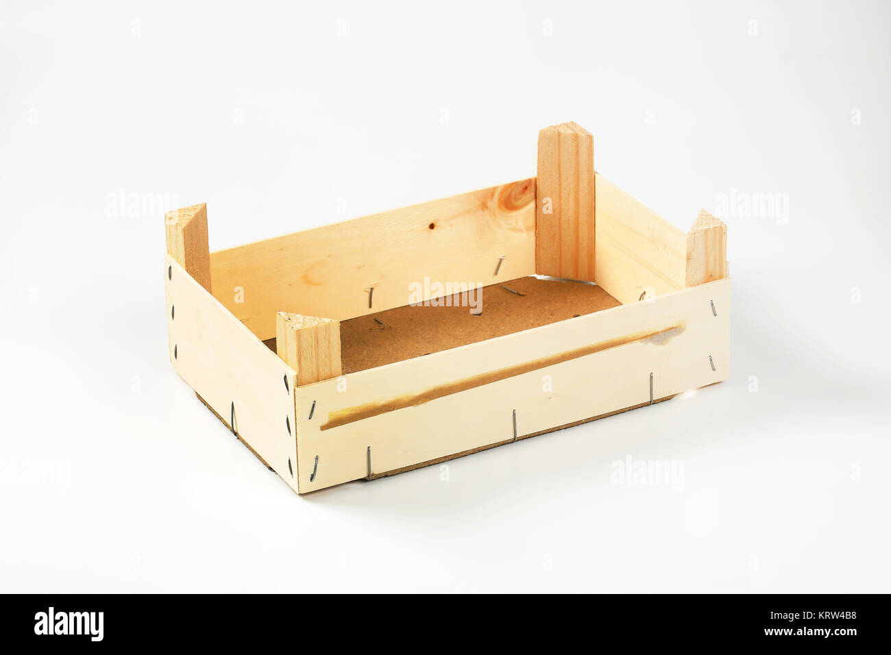 Empty wooden crate Stock Photo - Alamy