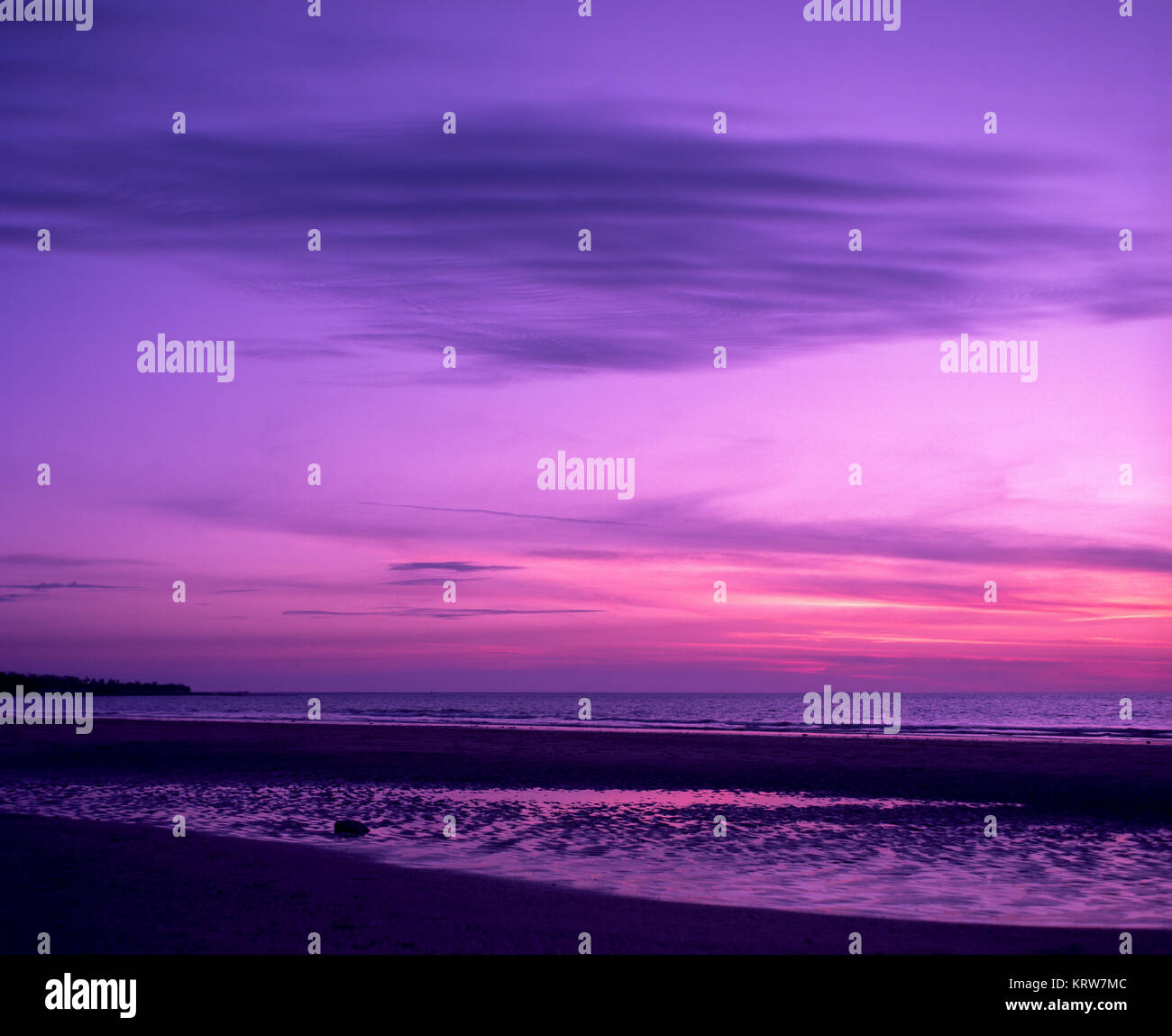 Sunset darwin nt hi-res stock photography and images - Alamy