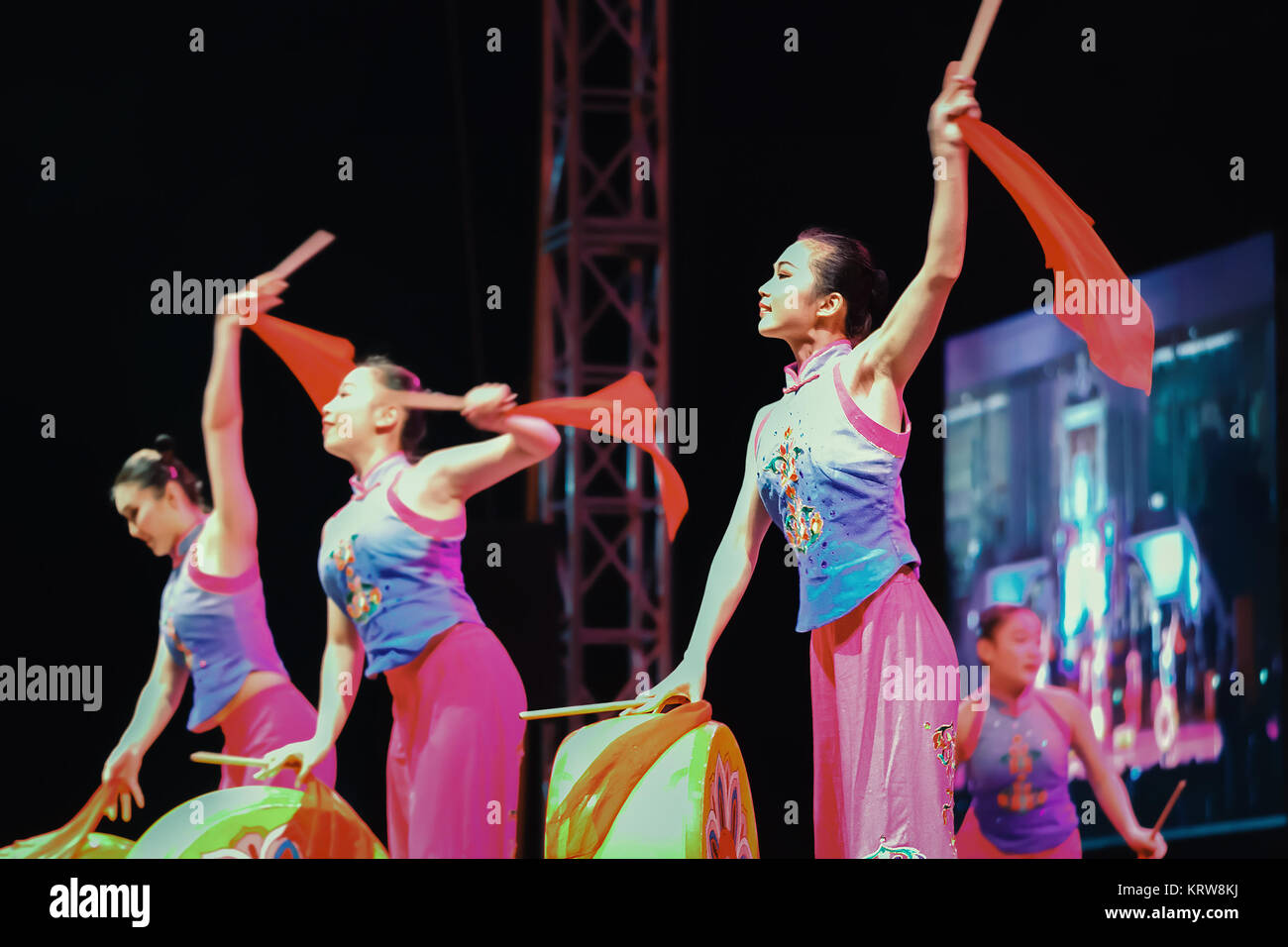 Acrobatic troupe hi-res stock photography and images - Alamy