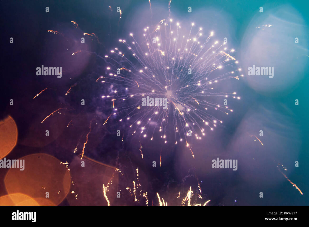 Silver fireworks hi-res stock photography and images - Alamy