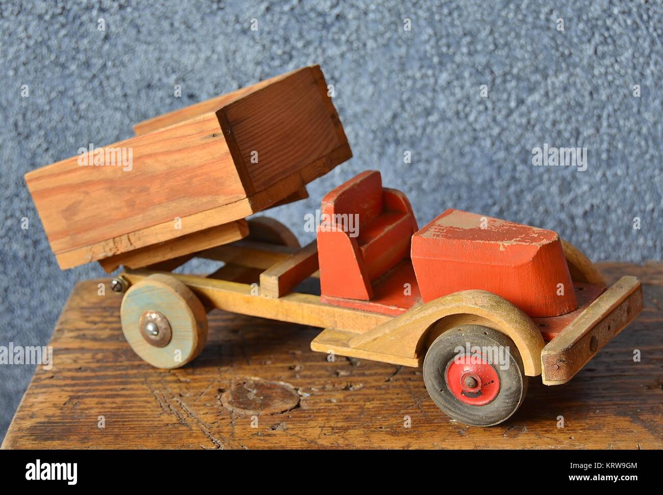 Toy tipper hi-res stock photography and images - Alamy
