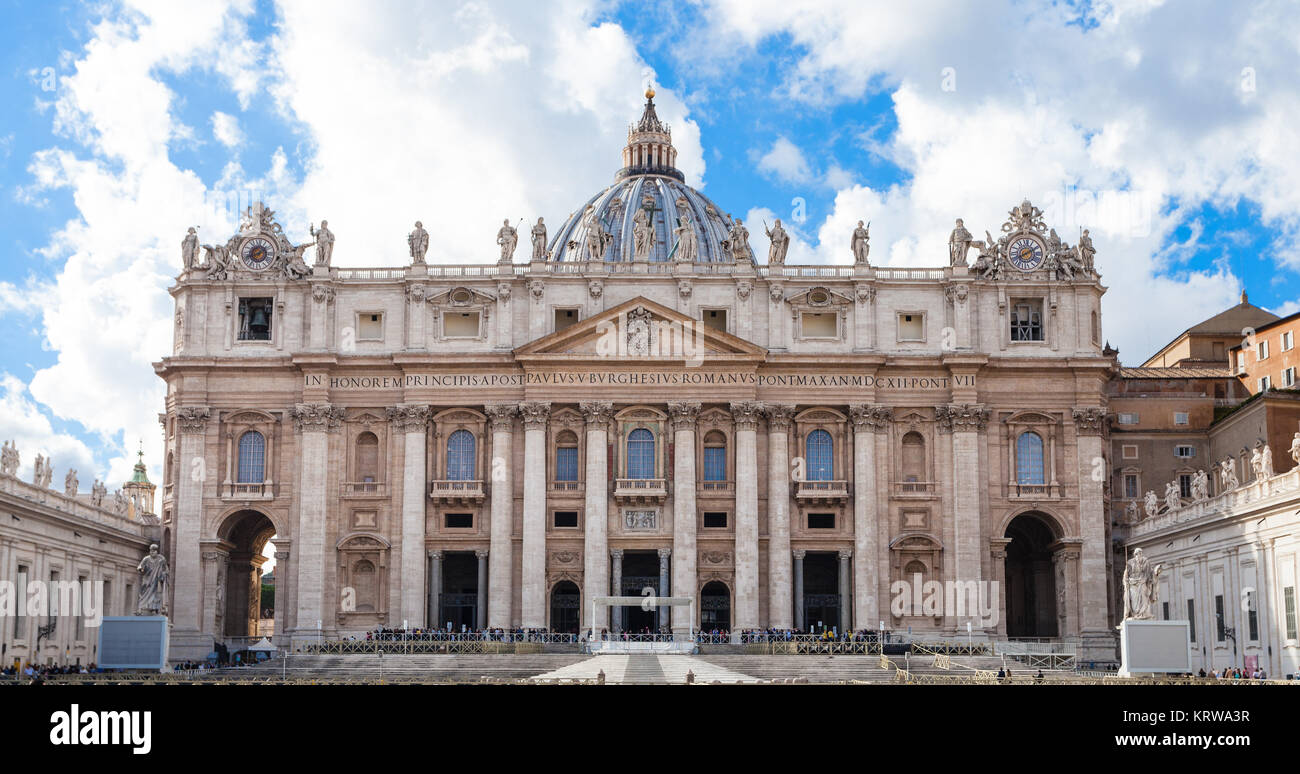 front view of St Peter's Basilica in Vatican Stock Photo - Alamy