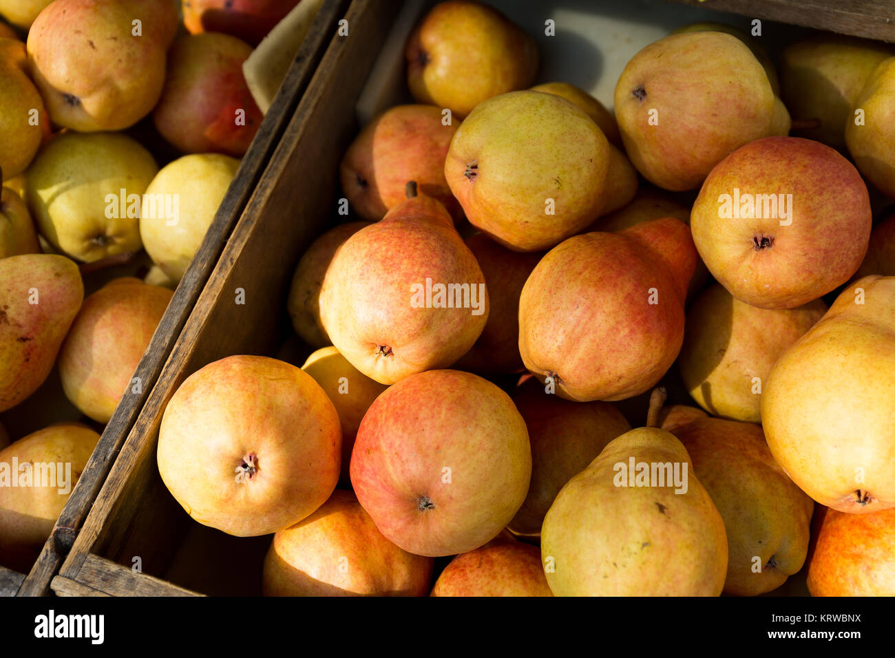 Stack of pear Stock Photo - Alamy