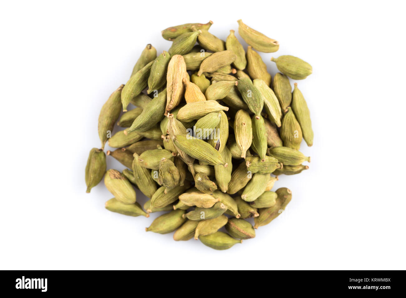 cardamom pods isolated on white Stock Photo - Alamy