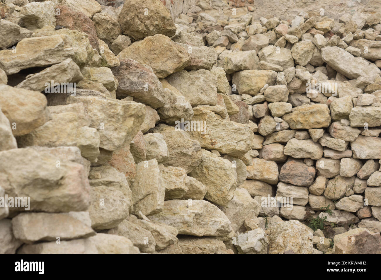 White limestone brick hi-res stock photography and images - Alamy