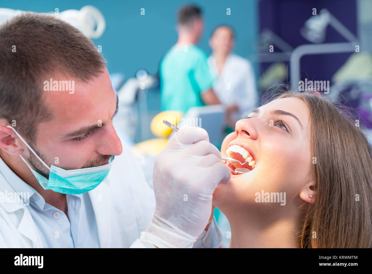 Doctor talking with her patient. Dentist concept Stock Photo - Alamy