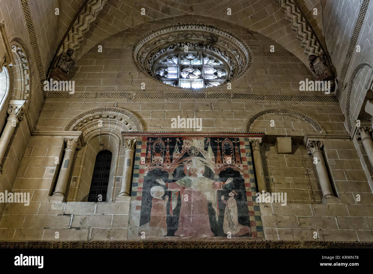 Romanesque rose window hi-res stock photography and images - Alamy