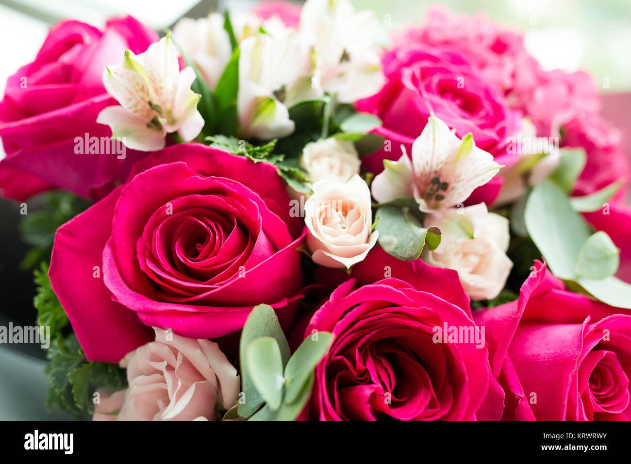 Red roses bouquet Stock Photo - Alamy