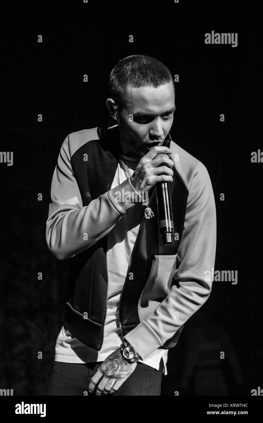 Liam Payne Black And White Fabulous