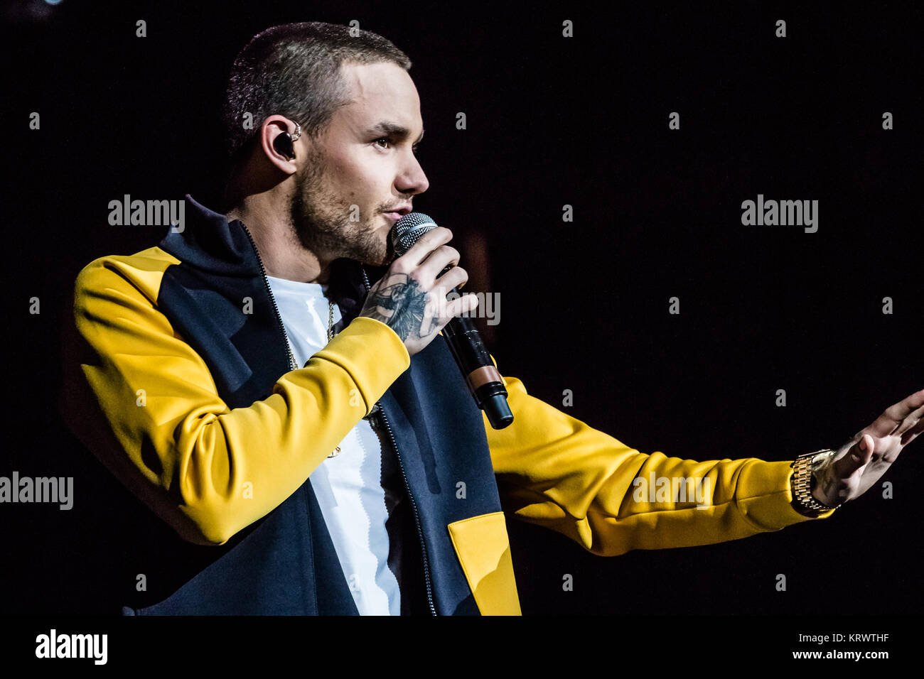 Liam Payne performing at 93.3 FLZ's iHeartRadio Jingle Ball on December ...