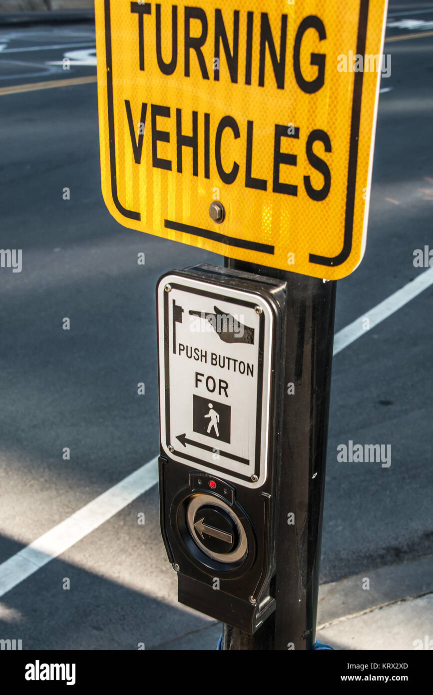 Cross walk pedestrian button hi-res stock photography and images - Alamy