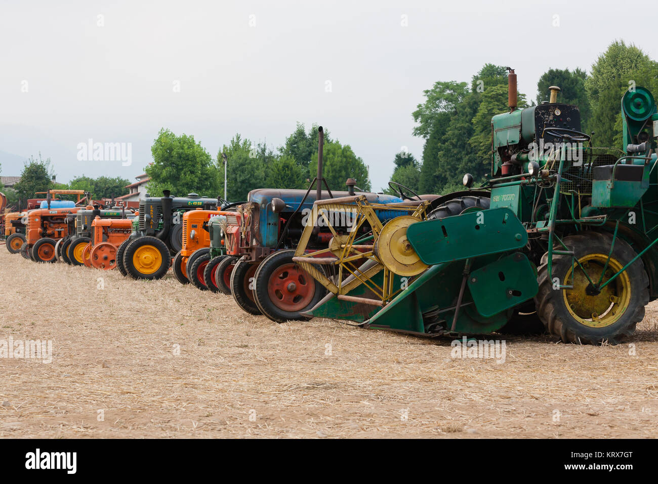 Motor tractors hi-res stock photography and images - Alamy