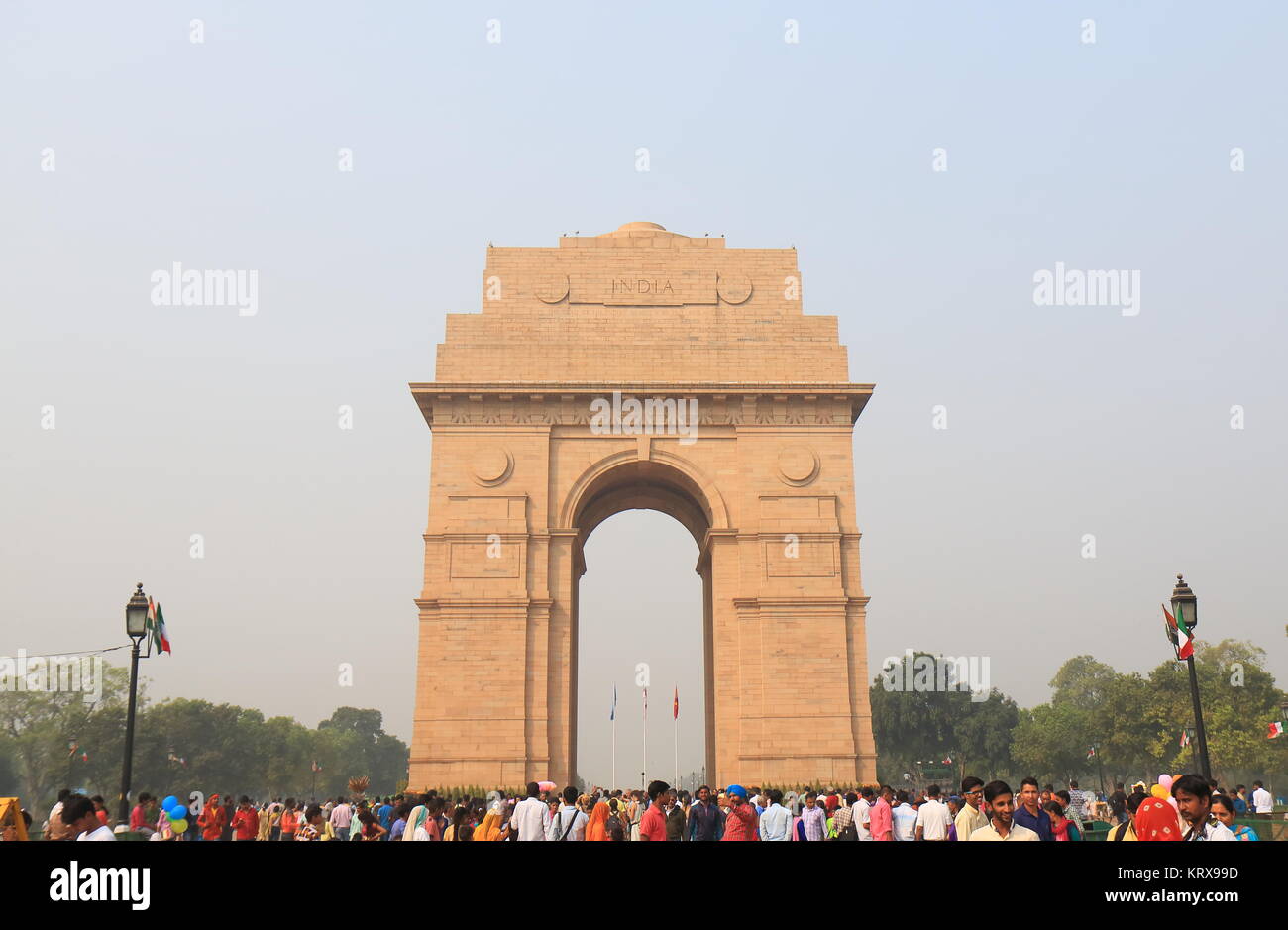 Indian crowd at india gate hi-res stock photography and images - Alamy