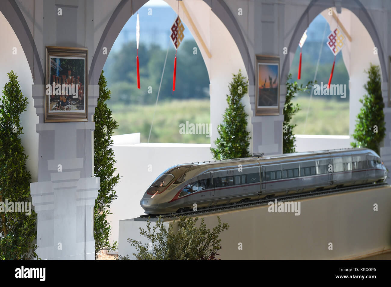 Model chinese high speed train hi-res stock photography and images - Alamy