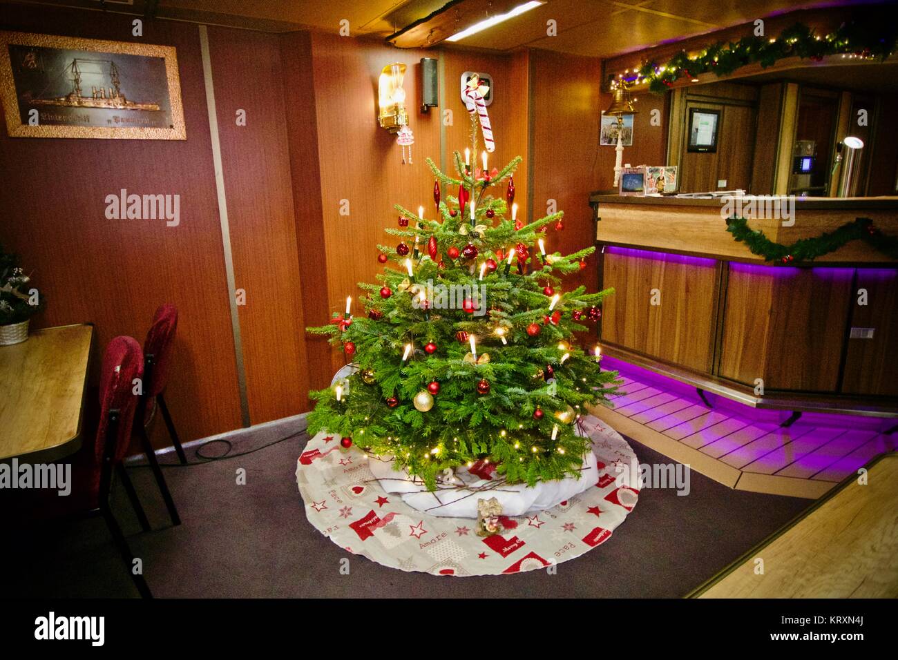 German frigate f218 mecklenburg vorpommern hi-res stock photography and ...