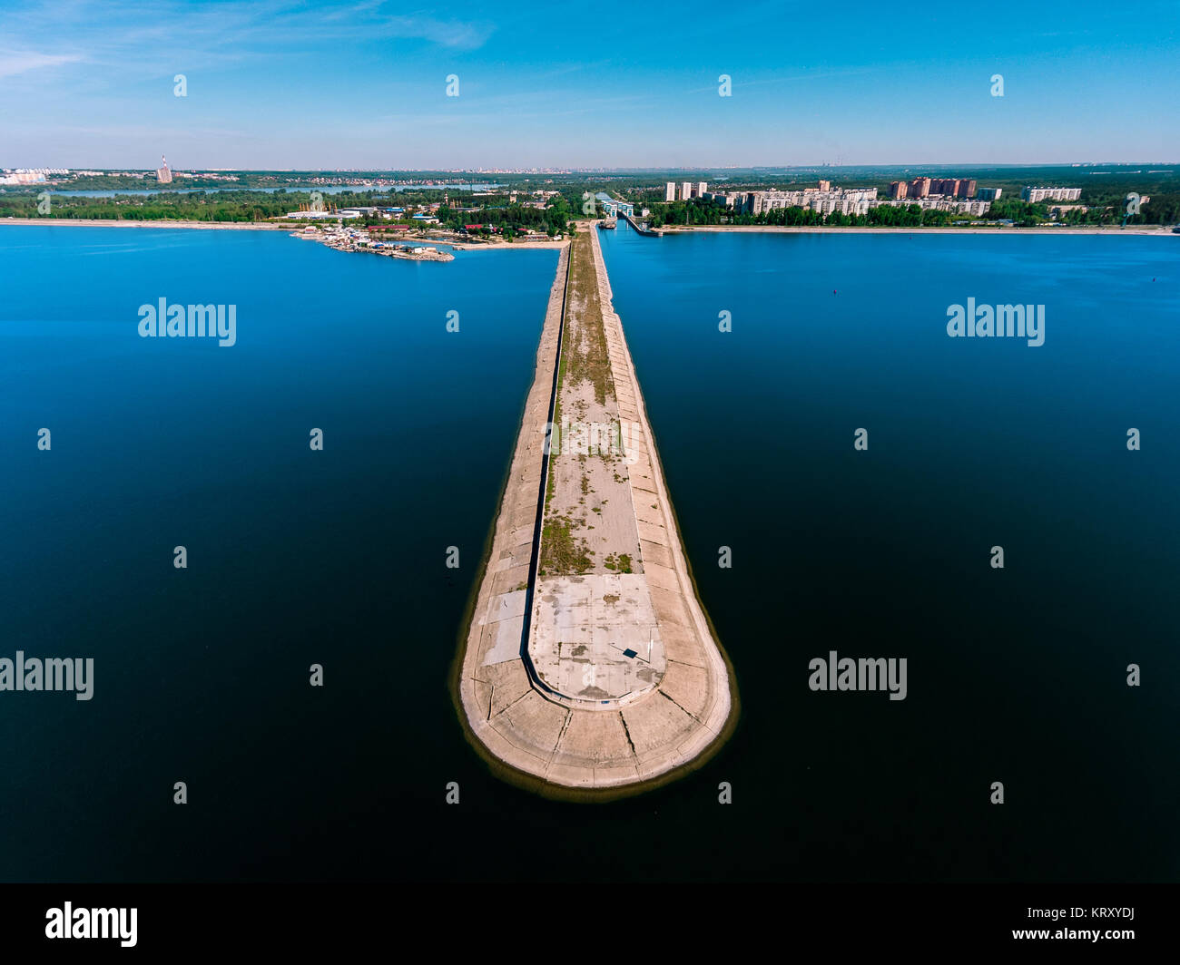 Mole pier hi-res stock photography and images - Alamy