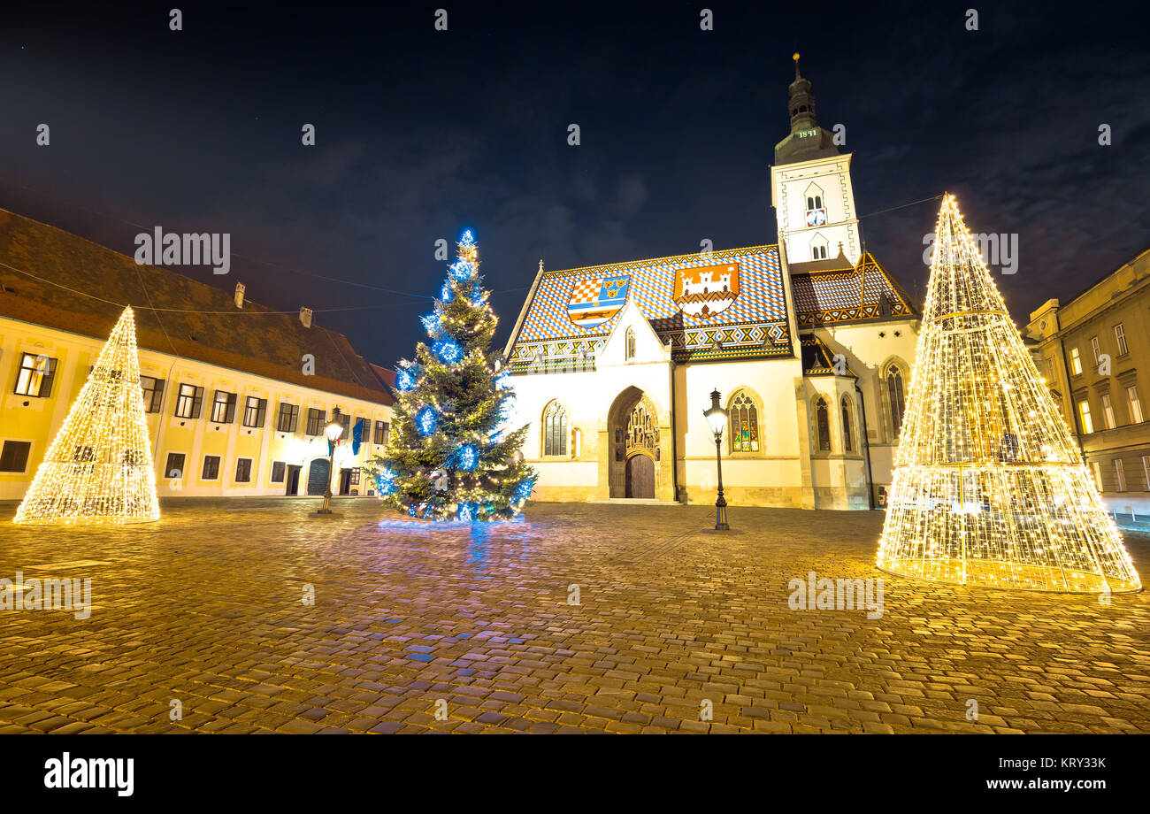 Zagreb government square advent evening view Stock Photo - Alamy