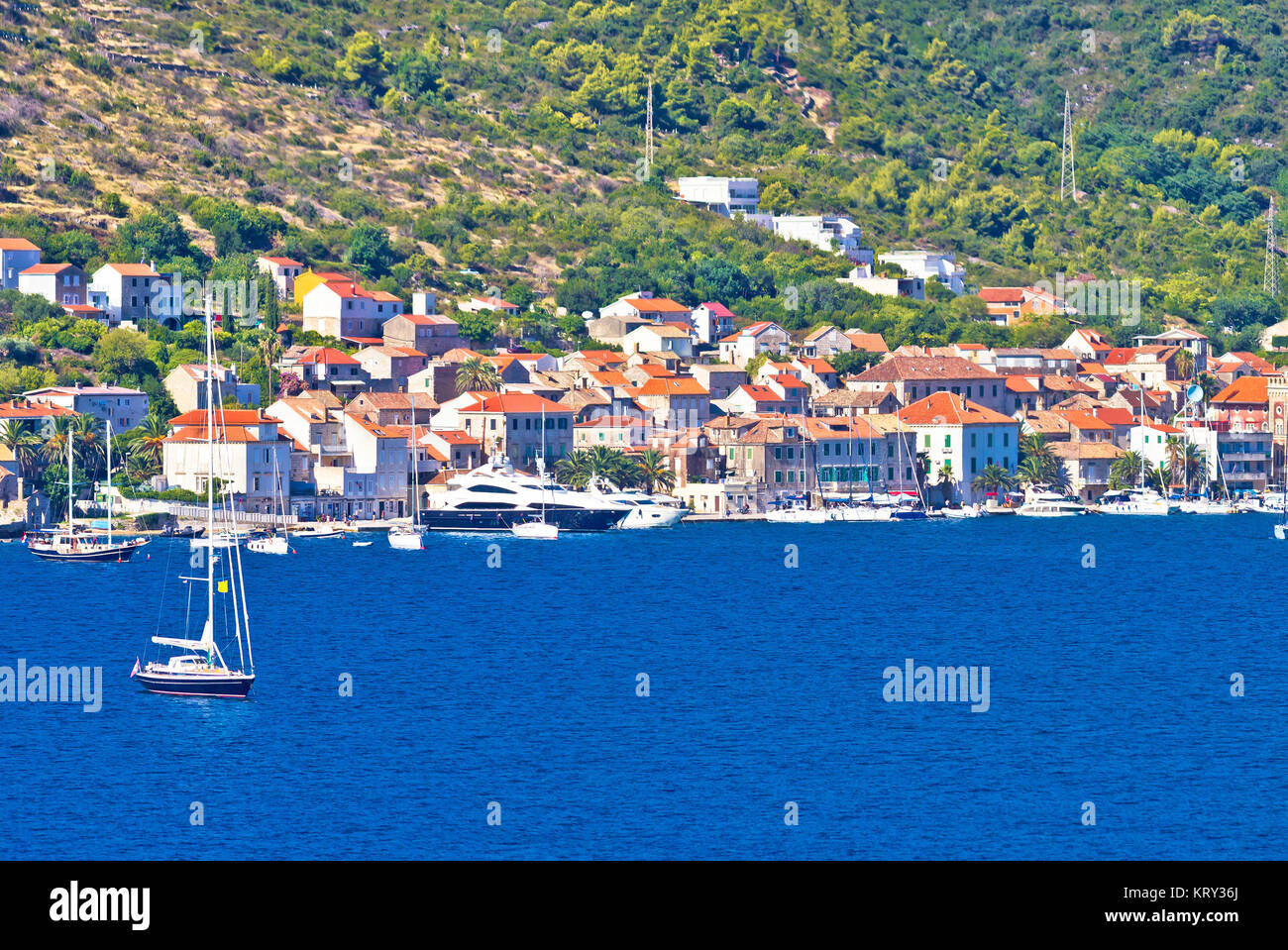 Yachting destination vis island hi-res stock photography and images - Alamy