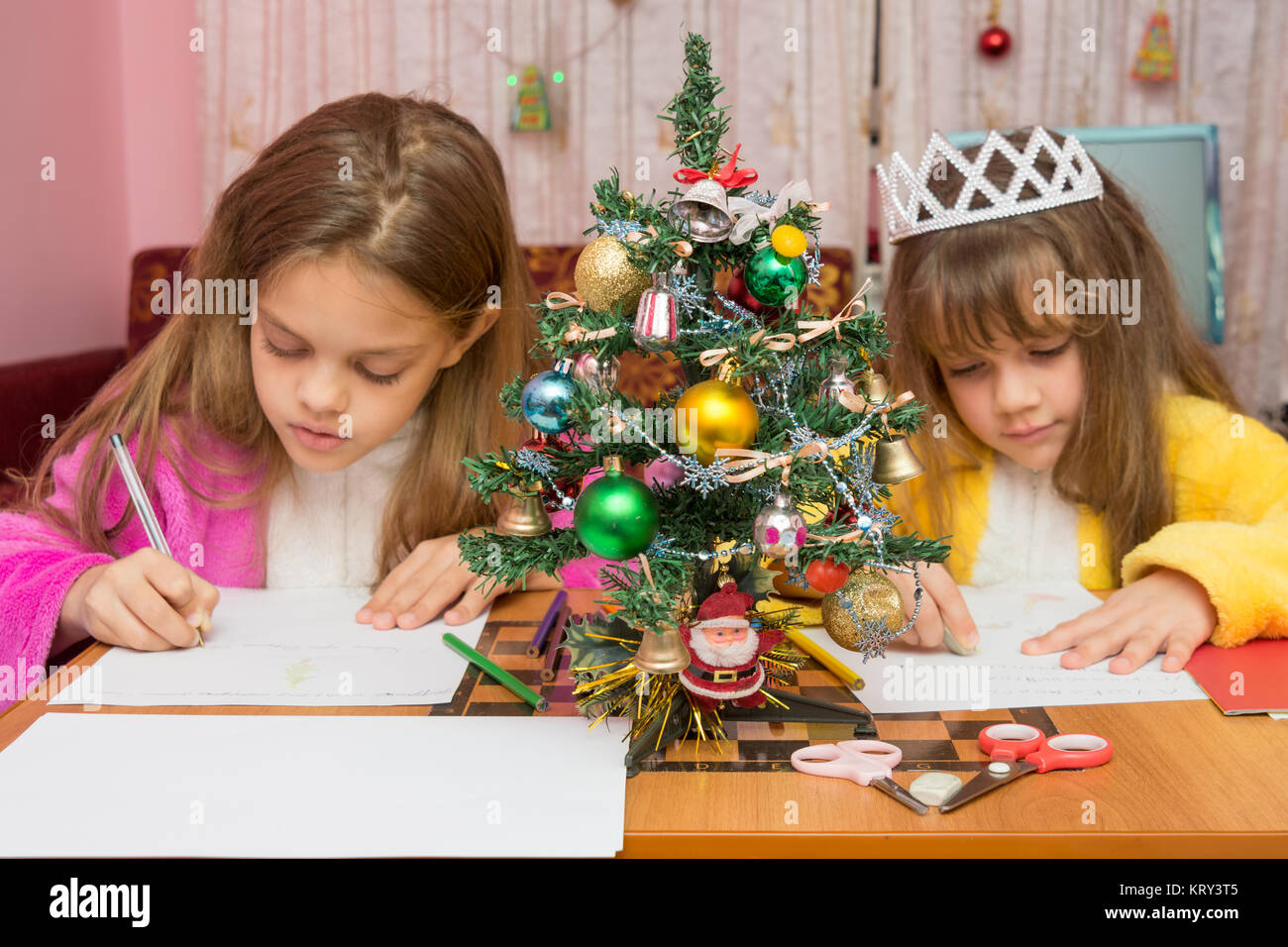 How to draw a tree for kids hi-res stock photography and images - Alamy