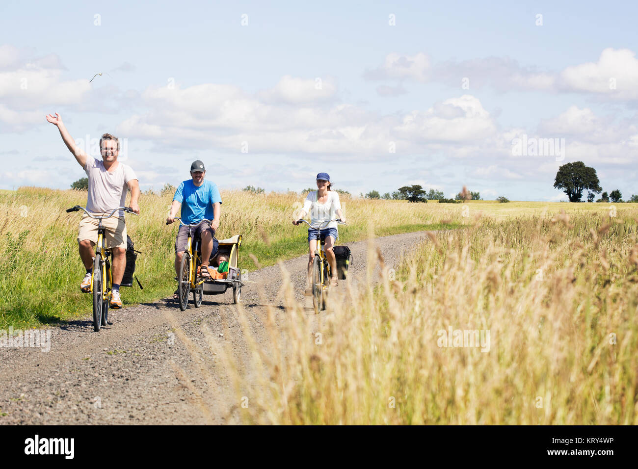 Cycling hi-res stock photography and images - Alamy