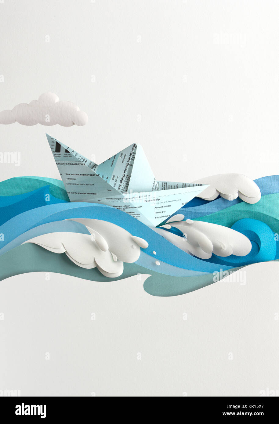 Papercraft sculpture hi-res stock photography and images - Alamy