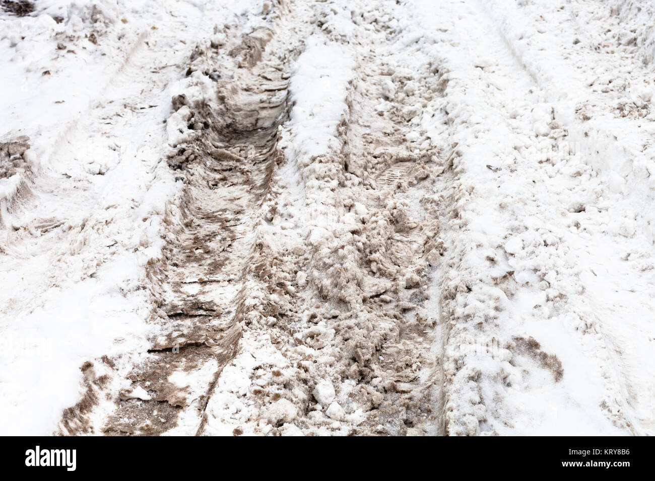 road track in fresh snow close up Stock Photo - Alamy