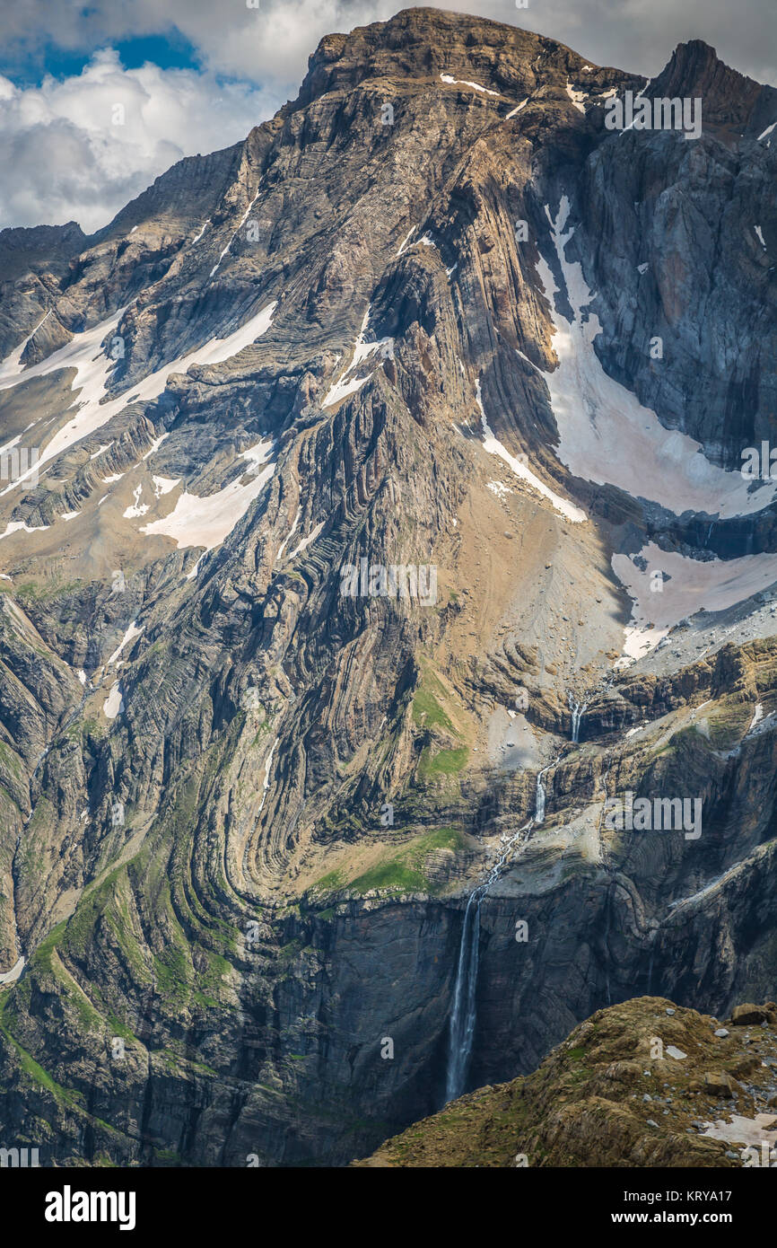 Beautiful landscape of Pyrenees mountains with famous Cirque de ...