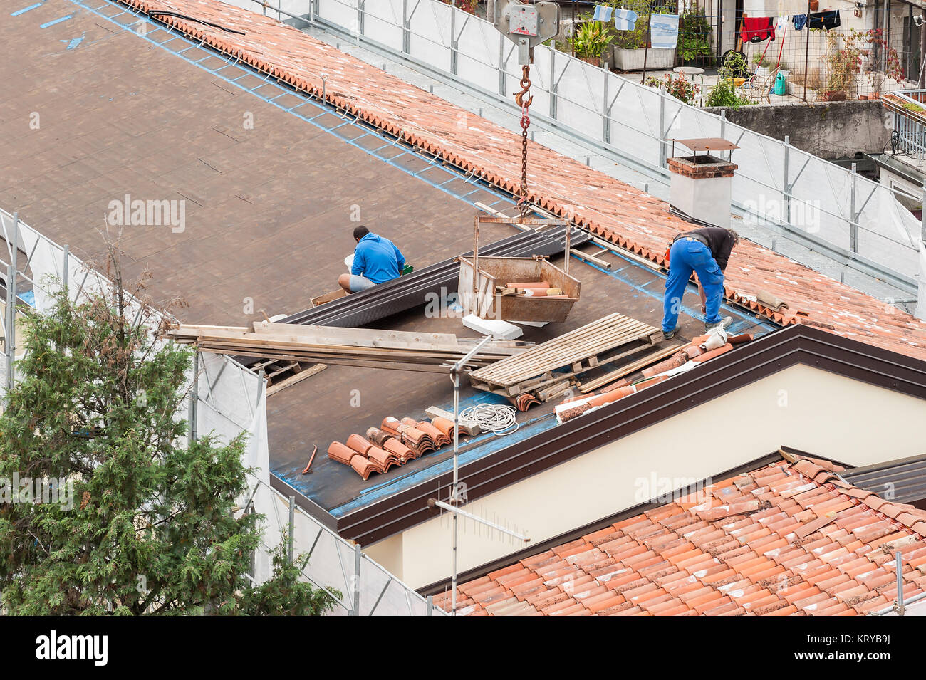 Slate Worker Industry High Resolution Stock Photography and Images - Alamy