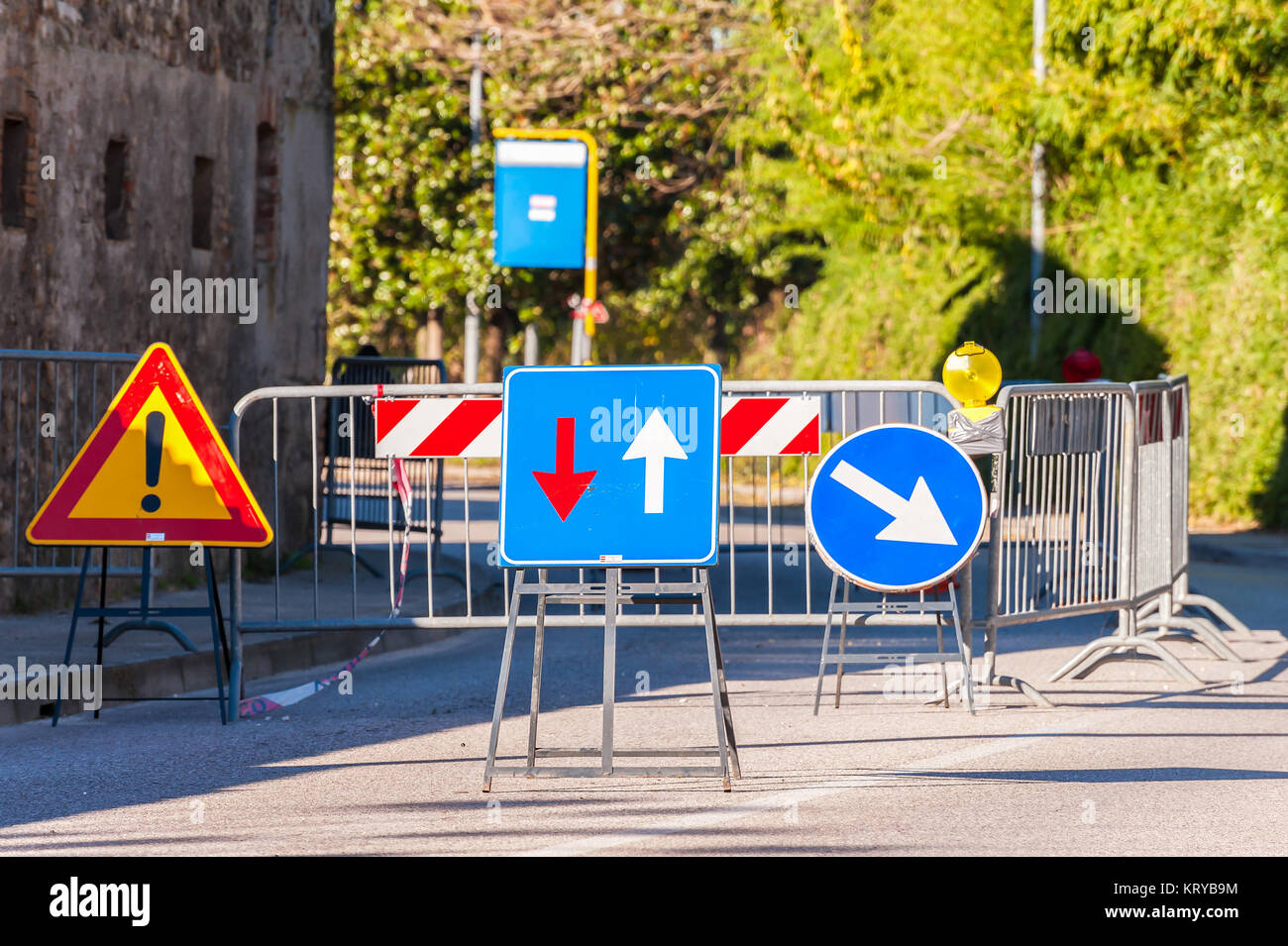 Alternate one-way signal Stock Photo - Alamy
