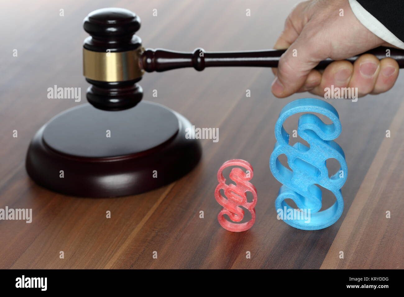 Drop hammer hi-res stock photography and images - Alamy