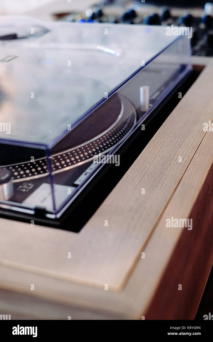 Double turntable in a wooden frame hipster style Stock Photo - Alamy