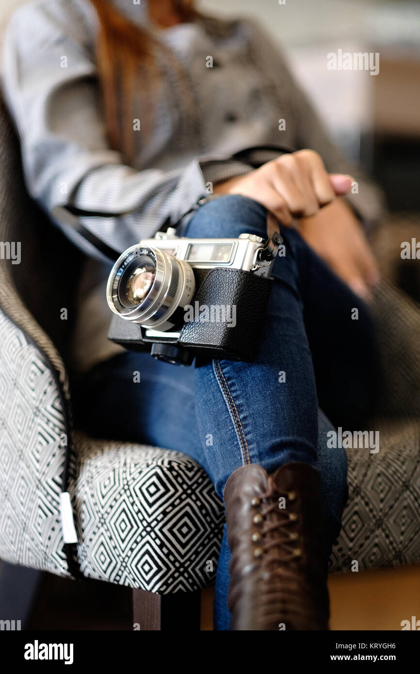 Person holding camera vintage hi-res stock photography and images - Alamy
