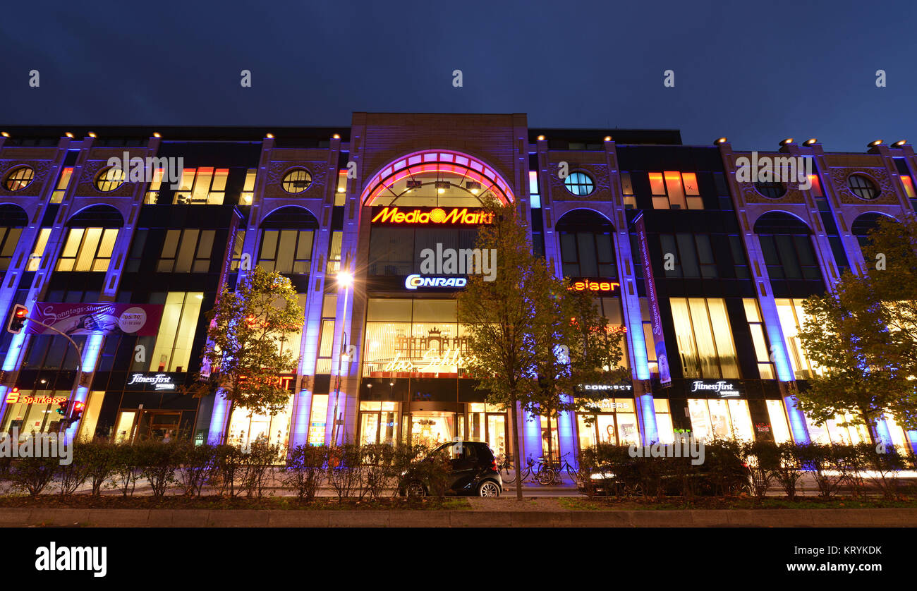 Shopping centre, The castle, Schlossstrasse, Steglitz, Berlin, Germany ...