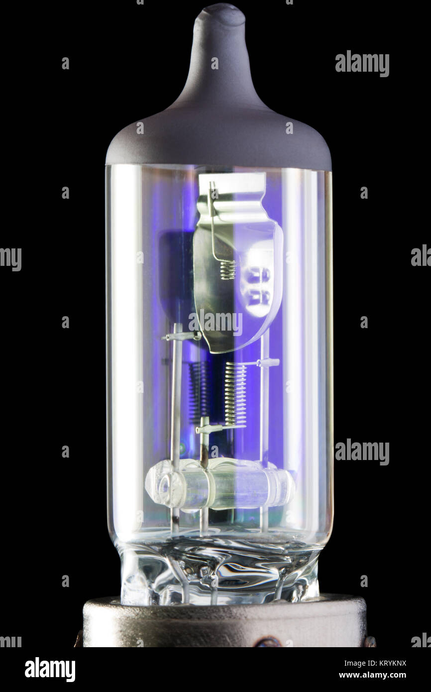 Fluorescent tube and filament bulb hi-res stock photography and images ...