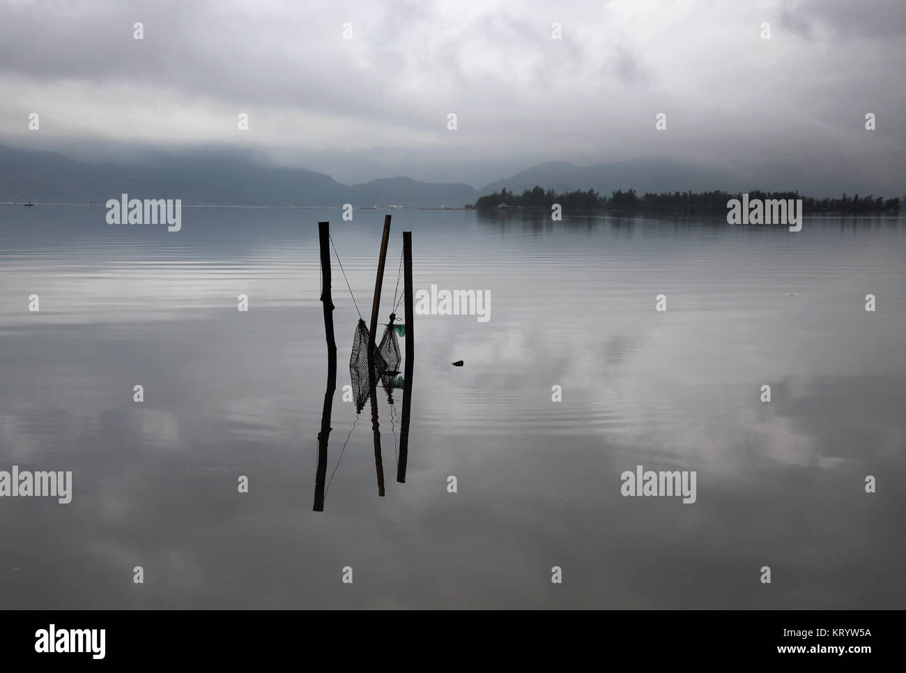 fishing village on lang co lake vietnam Stock Photo - Alamy