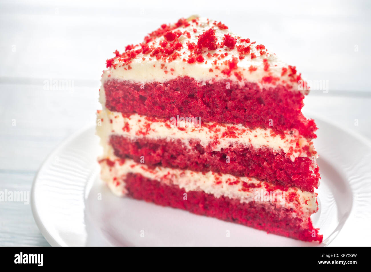 Red velvet cake on the plate Stock Photo - Alamy