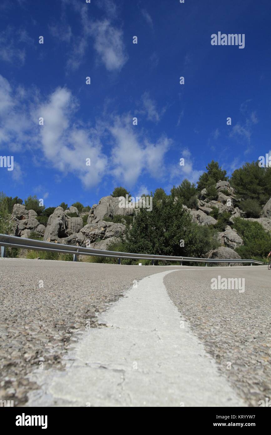 Road turn scenic nature hi-res stock photography and images - Alamy