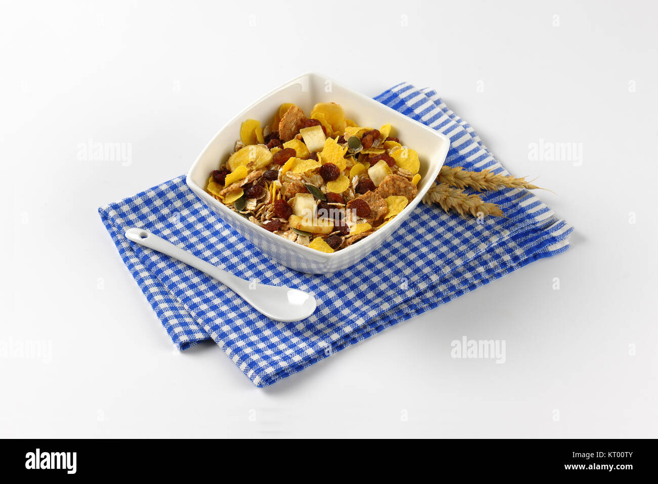 bowl of mixed breakfast cereals Stock Photo - Alamy
