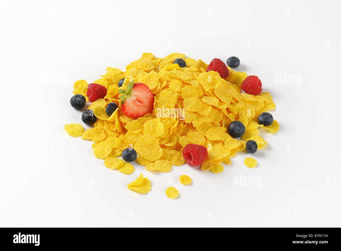 corn flakes with fruits Stock Photo - Alamy