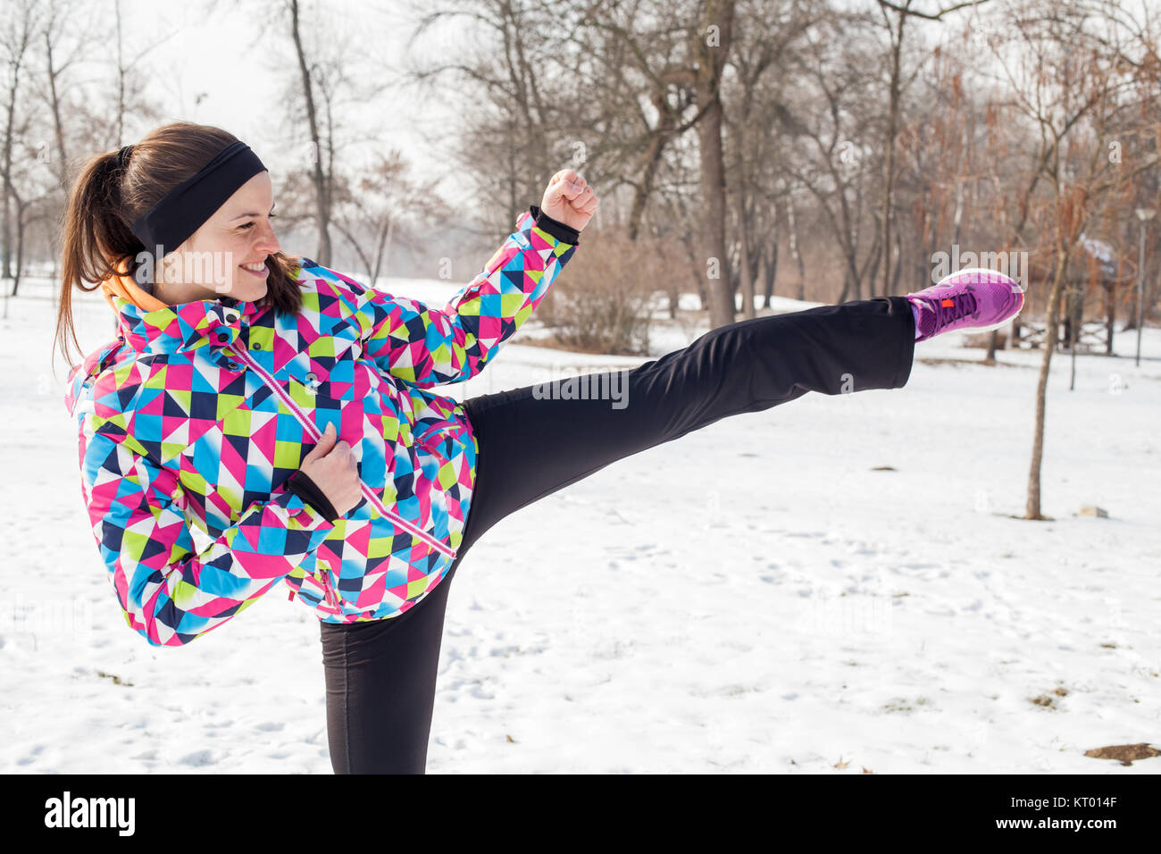 Fitness Woman Winter Activity Stock Photo - Alamy