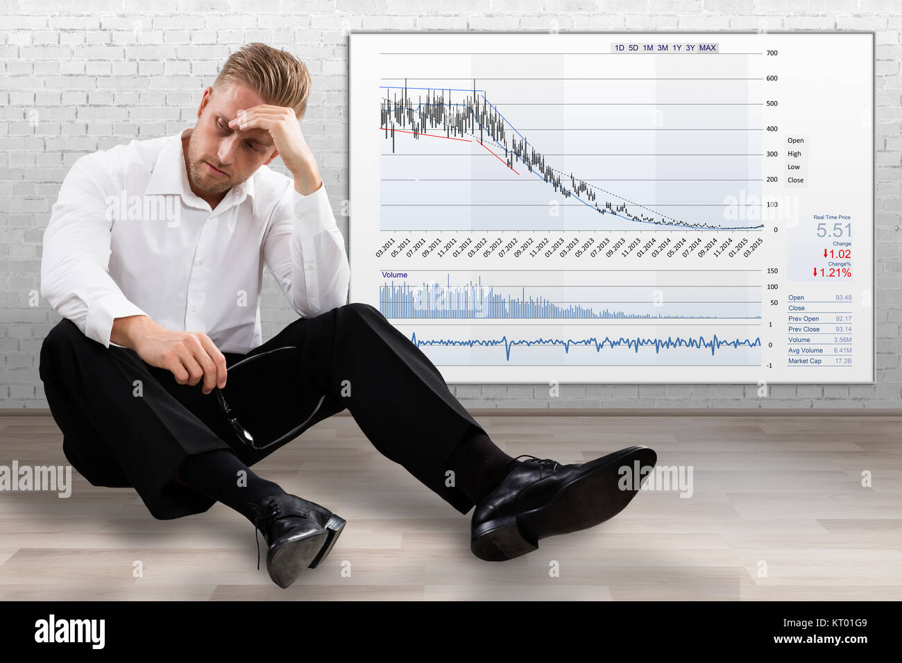 Upset data center worker hi-res stock photography and images - Alamy